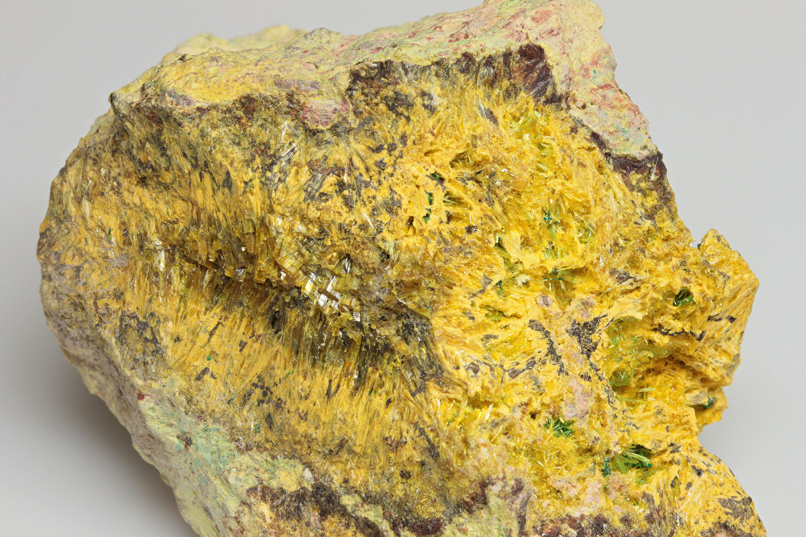 Sklodowskite, Soddyite: Musonoi Mine, Kolwezi, Mutshatsha, Lualaba, DR ...