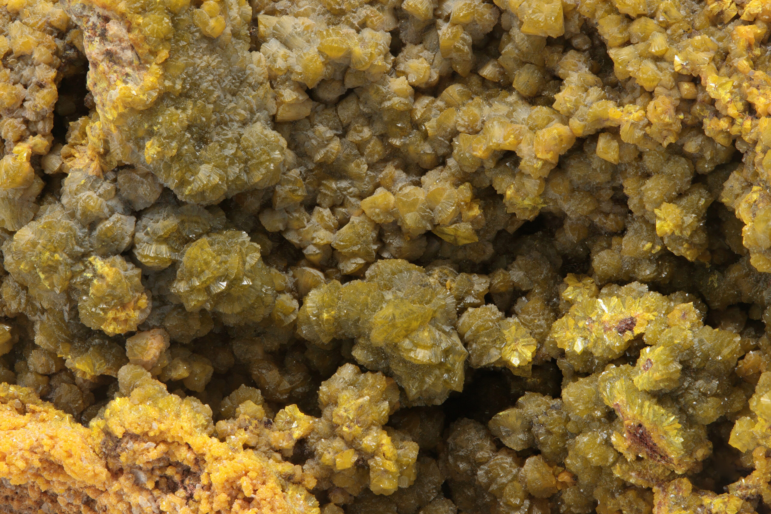 Francevillite, Vanuralite: Mounana Mine, Mounana, Léboumbi-Leyou ...