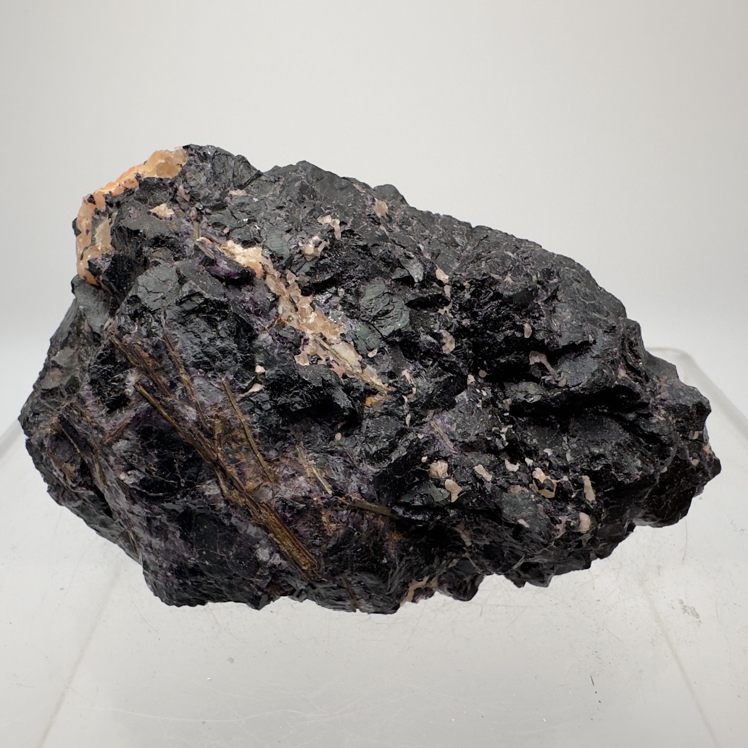 Thorite var. Uranothorite, Fluorite: Yates Mine, Otter Lake, Pontiac ...