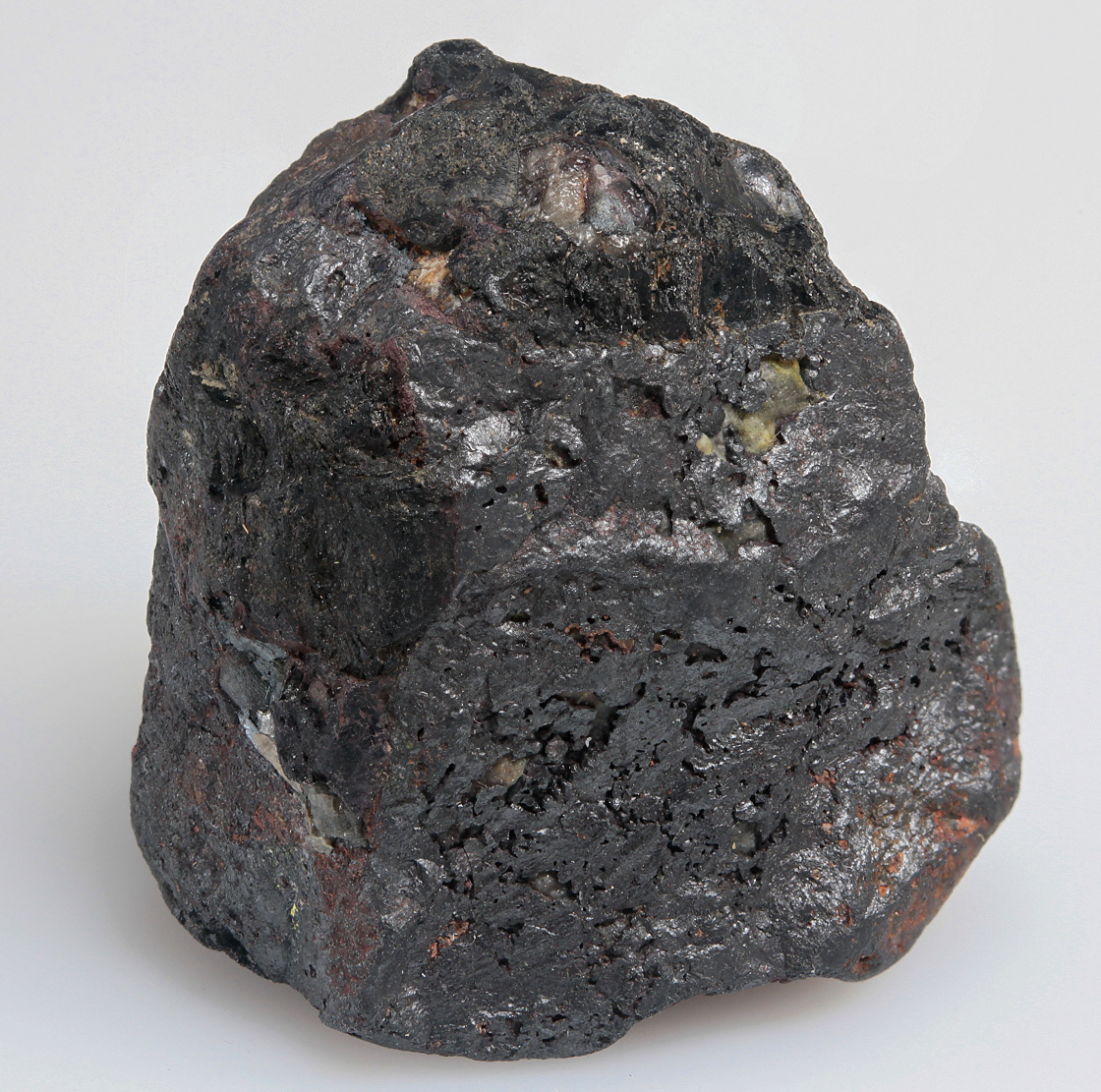 Uraninite: Cardiff Uranium Mine, Cardiff Township, Haliburton County ...