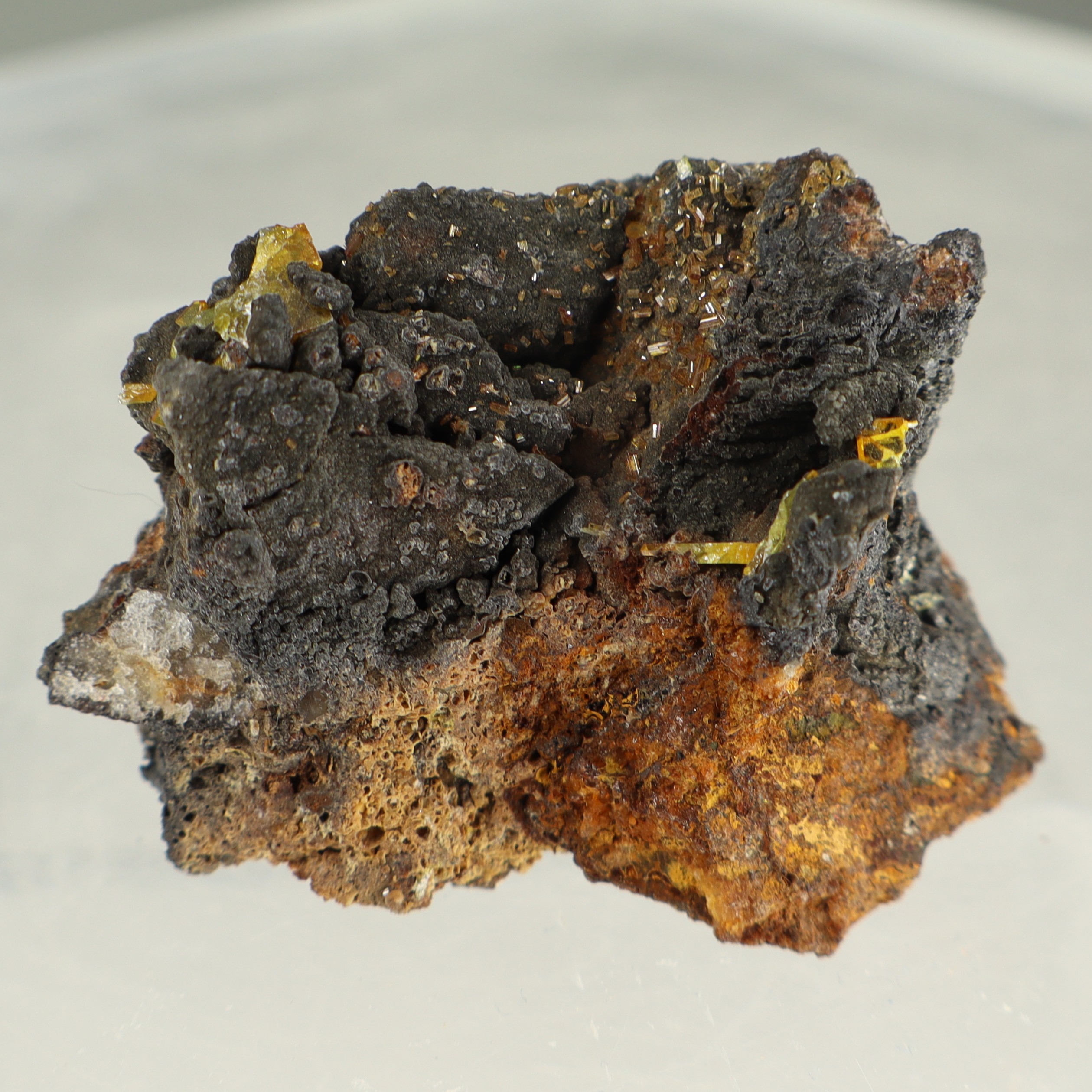 Raspite, Stolzite: Broken Hill Proprietary, Broken Hill, New South ...