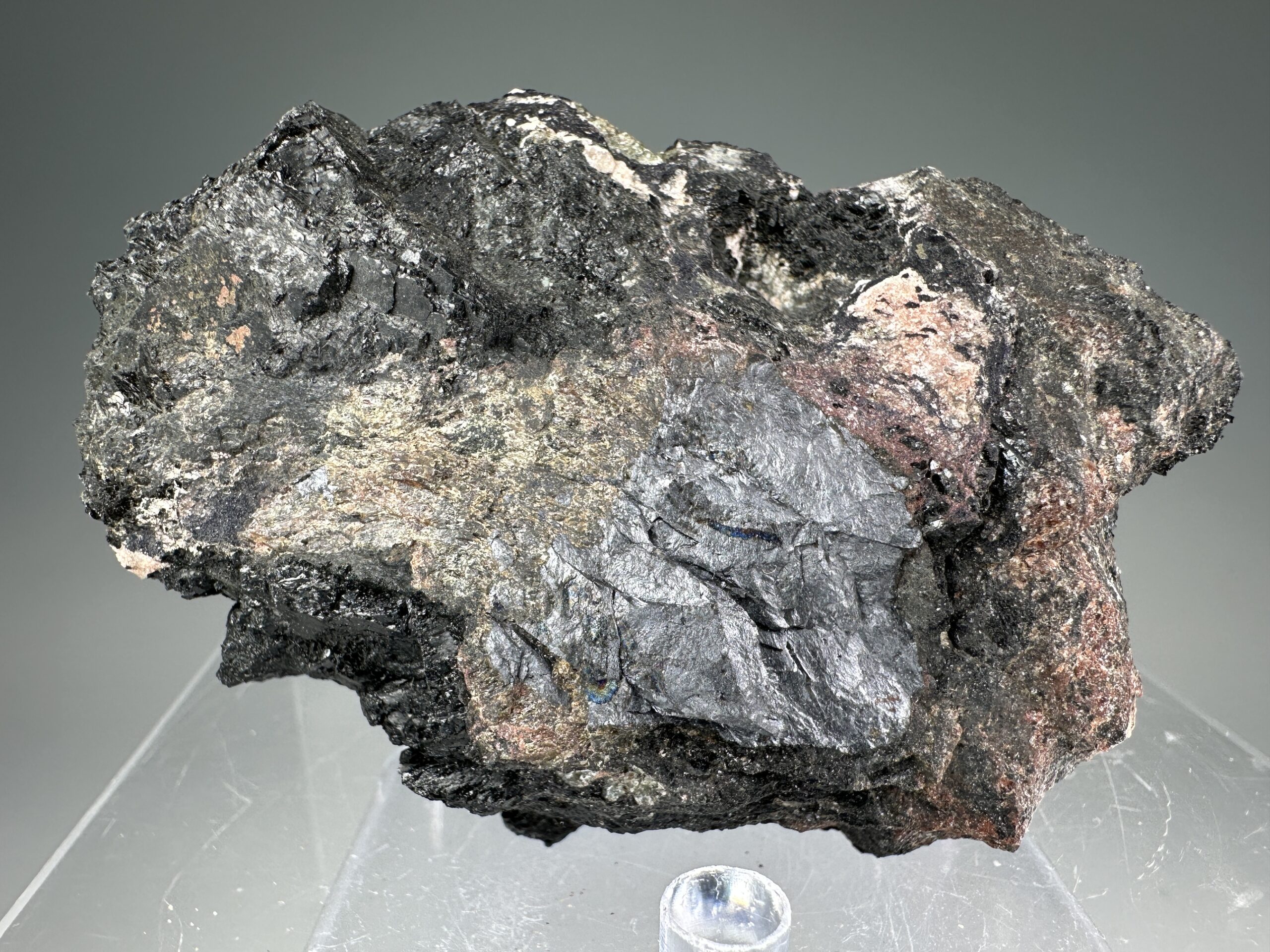Uraninite, Fluorite, Pyroxene: Richardson Mine, Cardiff Township ...