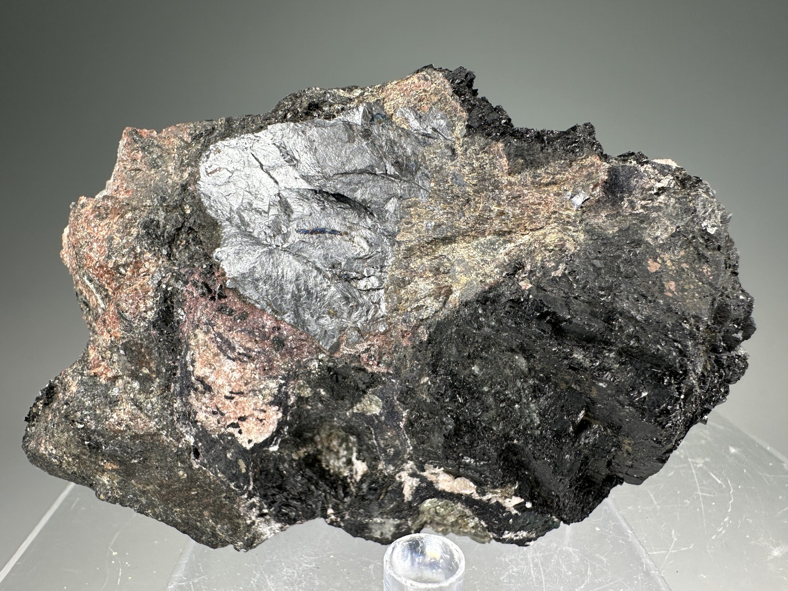 Uraninite, Fluorite, Pyroxene: Richardson Mine, Cardiff Township ...