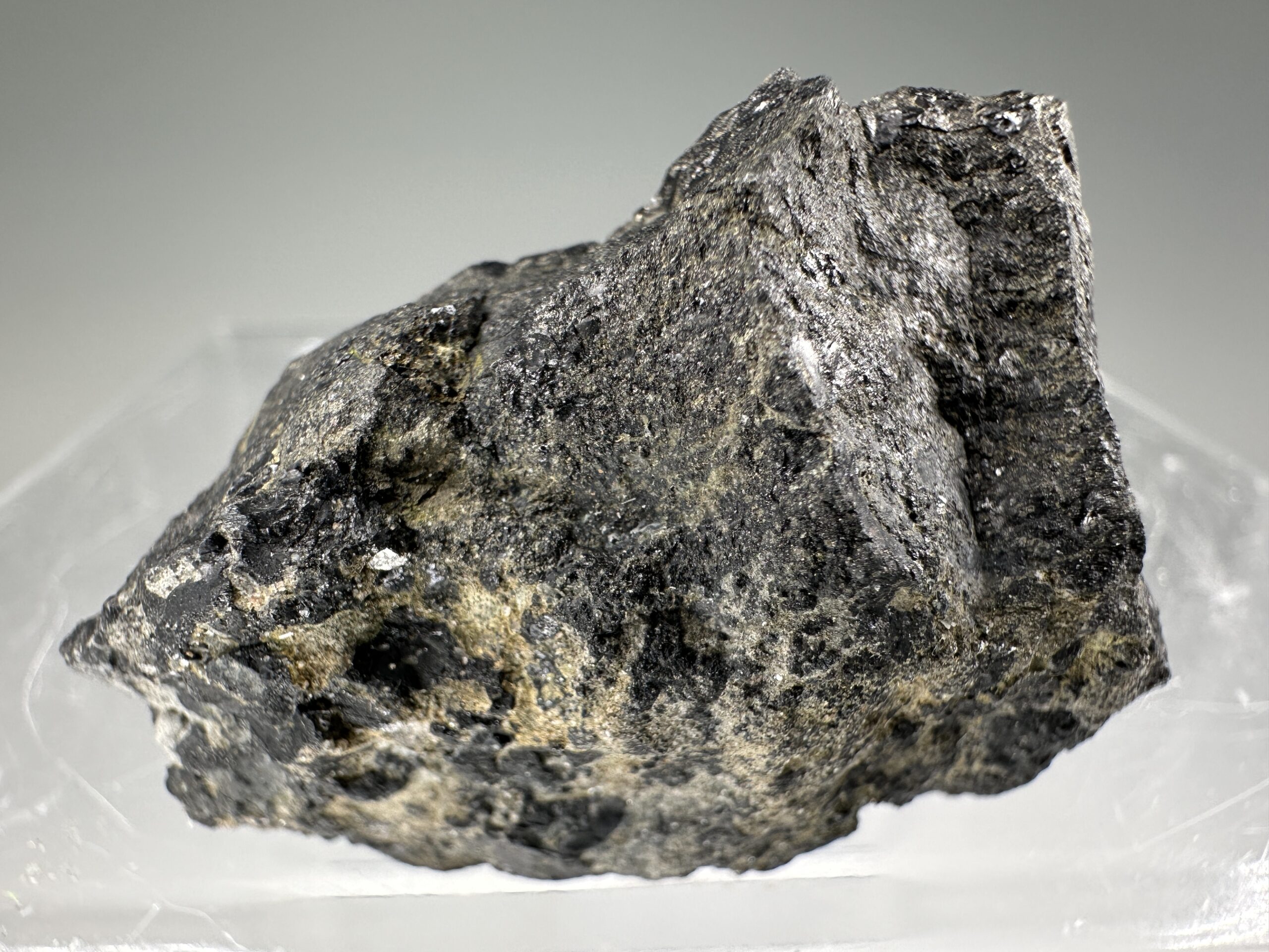 Uraninite var. Pitchblende: Red Canyon Mining District, San Juan County ...