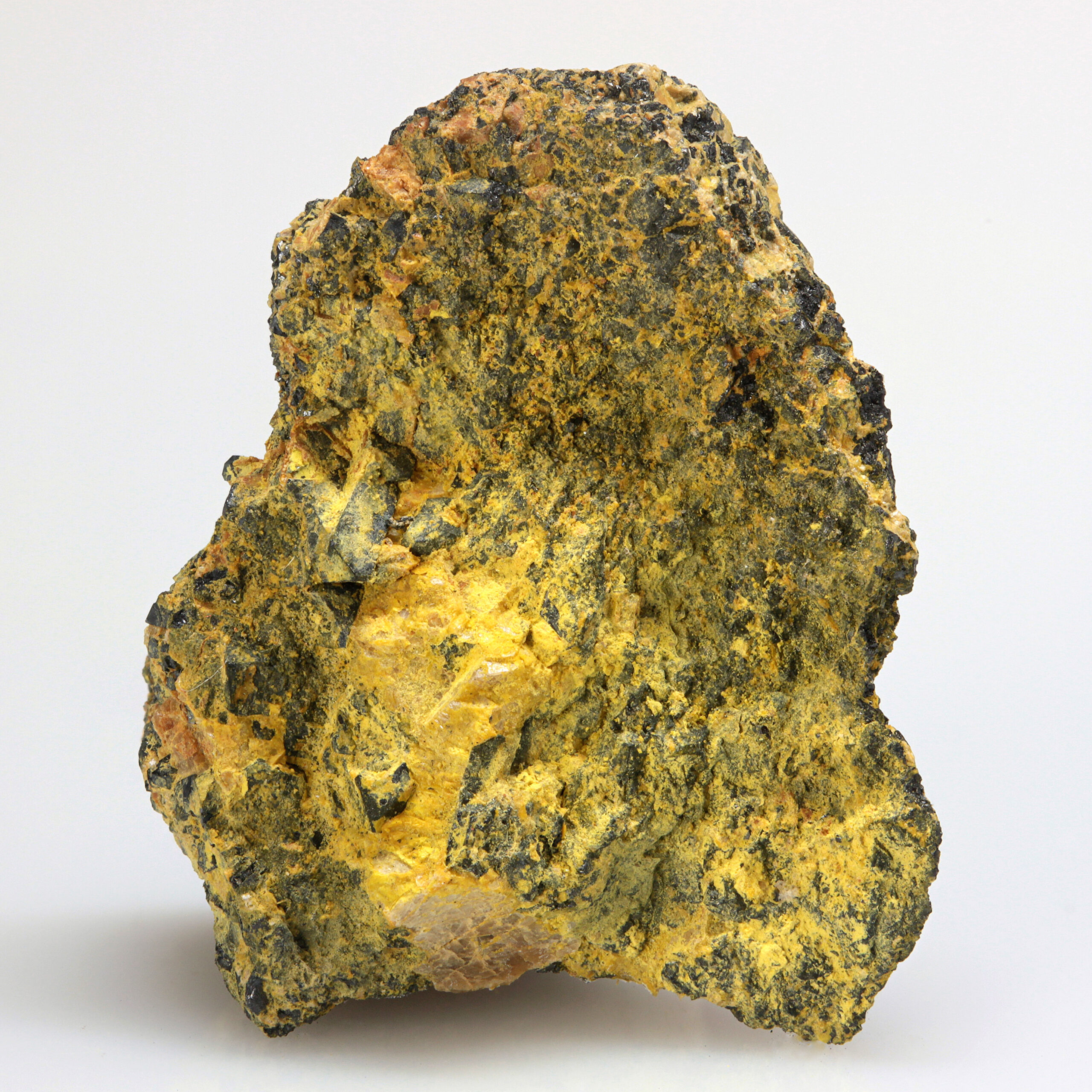 Becquerelite, Uraninite: Rock Landing Quarry, Haddam Neck, Haddam ...